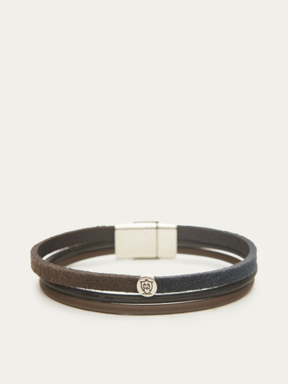 Save Money When Shopping at Massimo Dutti. Join Karma For Free