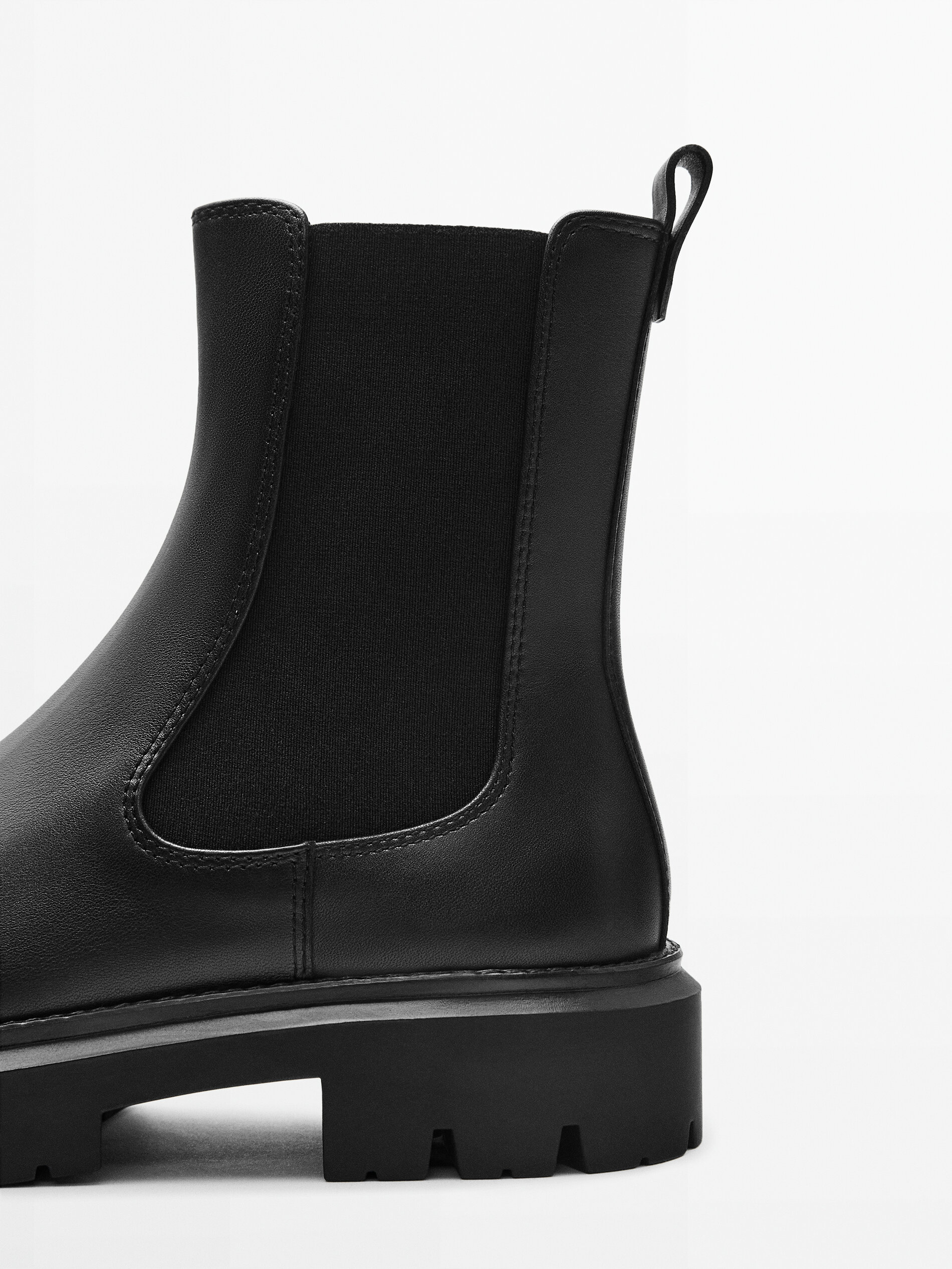 Massimo Dutti Chelsea Boots With Track Soles Big Apple Buddy