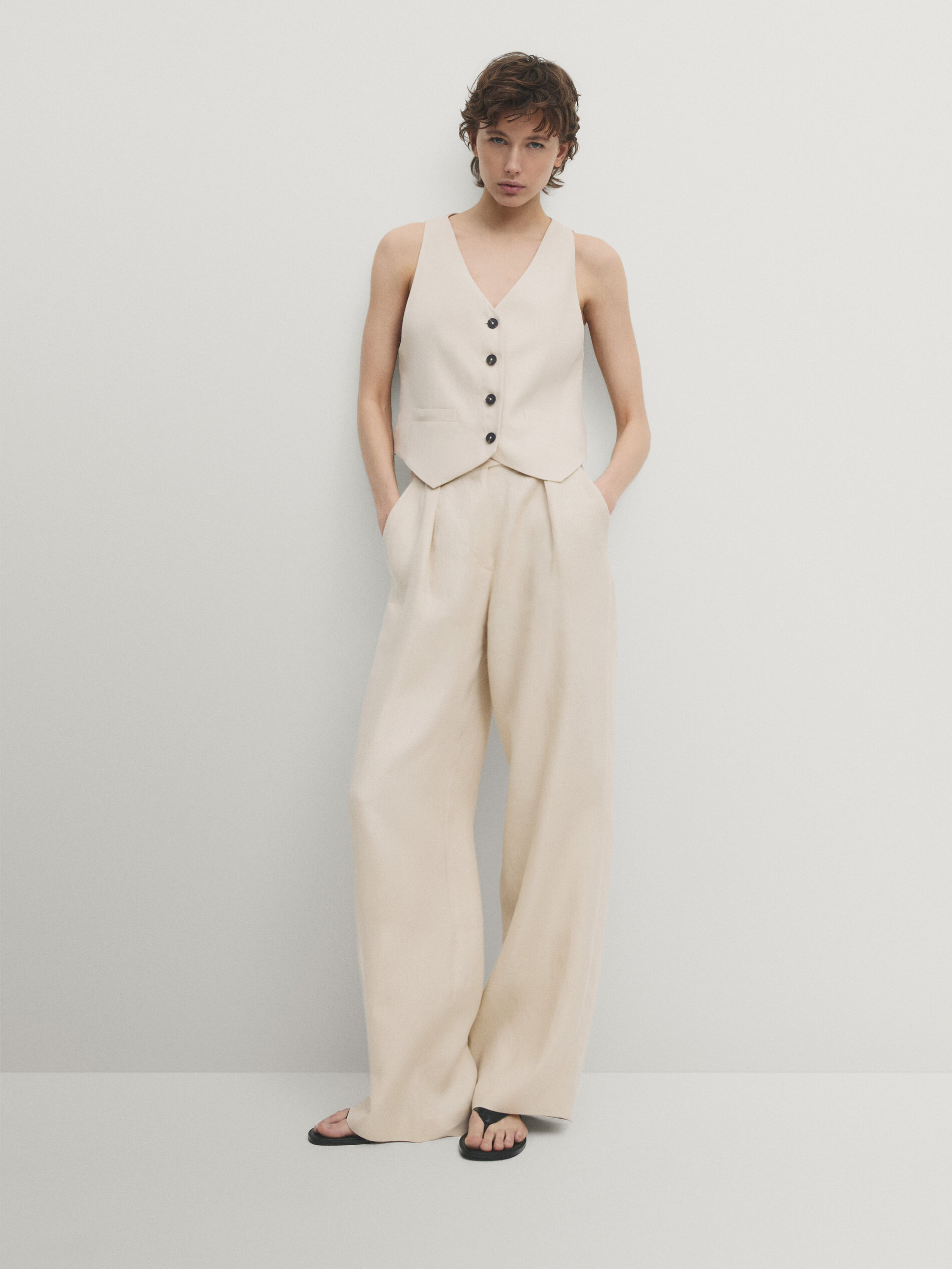 Chaleco traje 100% lino · Beige · Vestir | Massimo Dutti