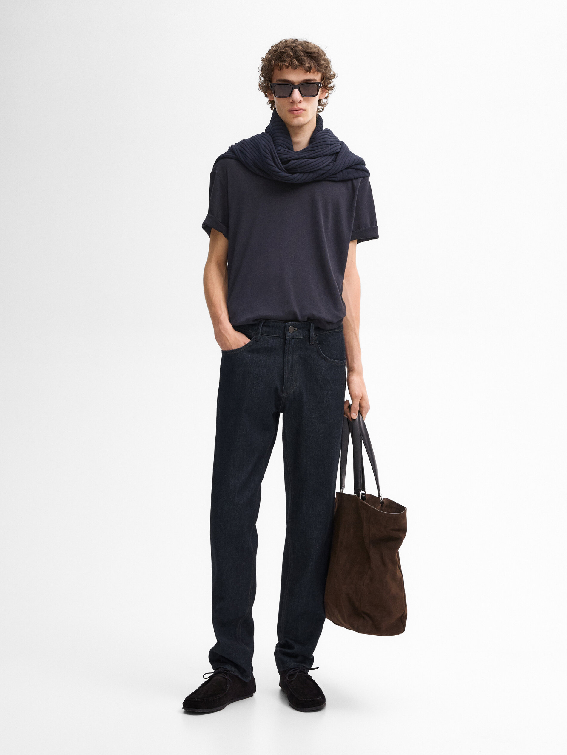 Tapered fit desized jean · İndi̇go · Abi̇ye | Massimo Dutti