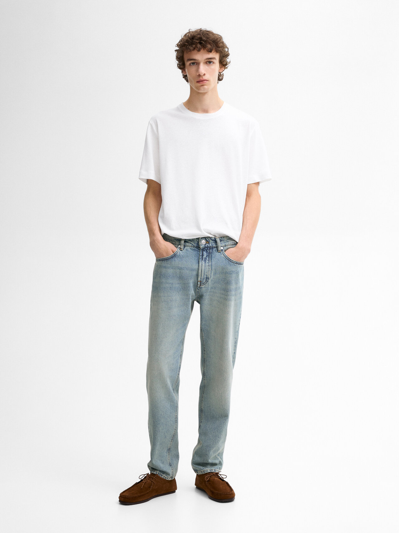Mens tapered-fit jeans