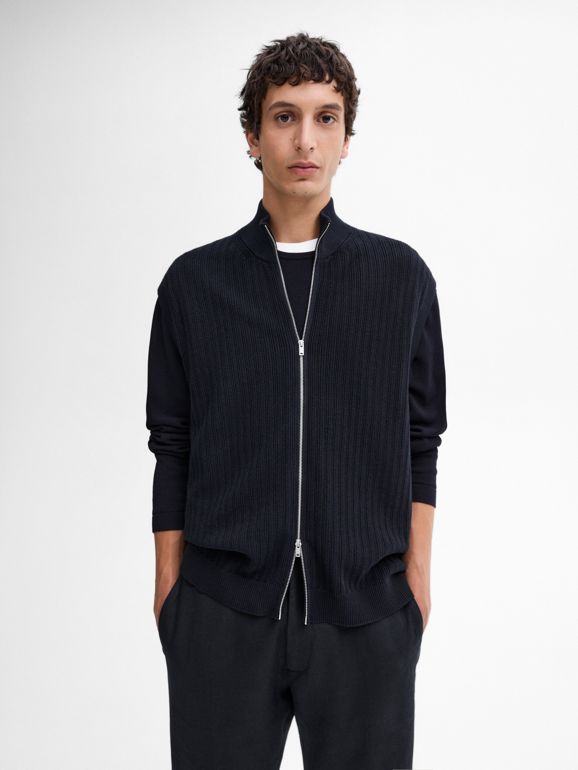 Must-have cardigans for men - Massimo Dutti
