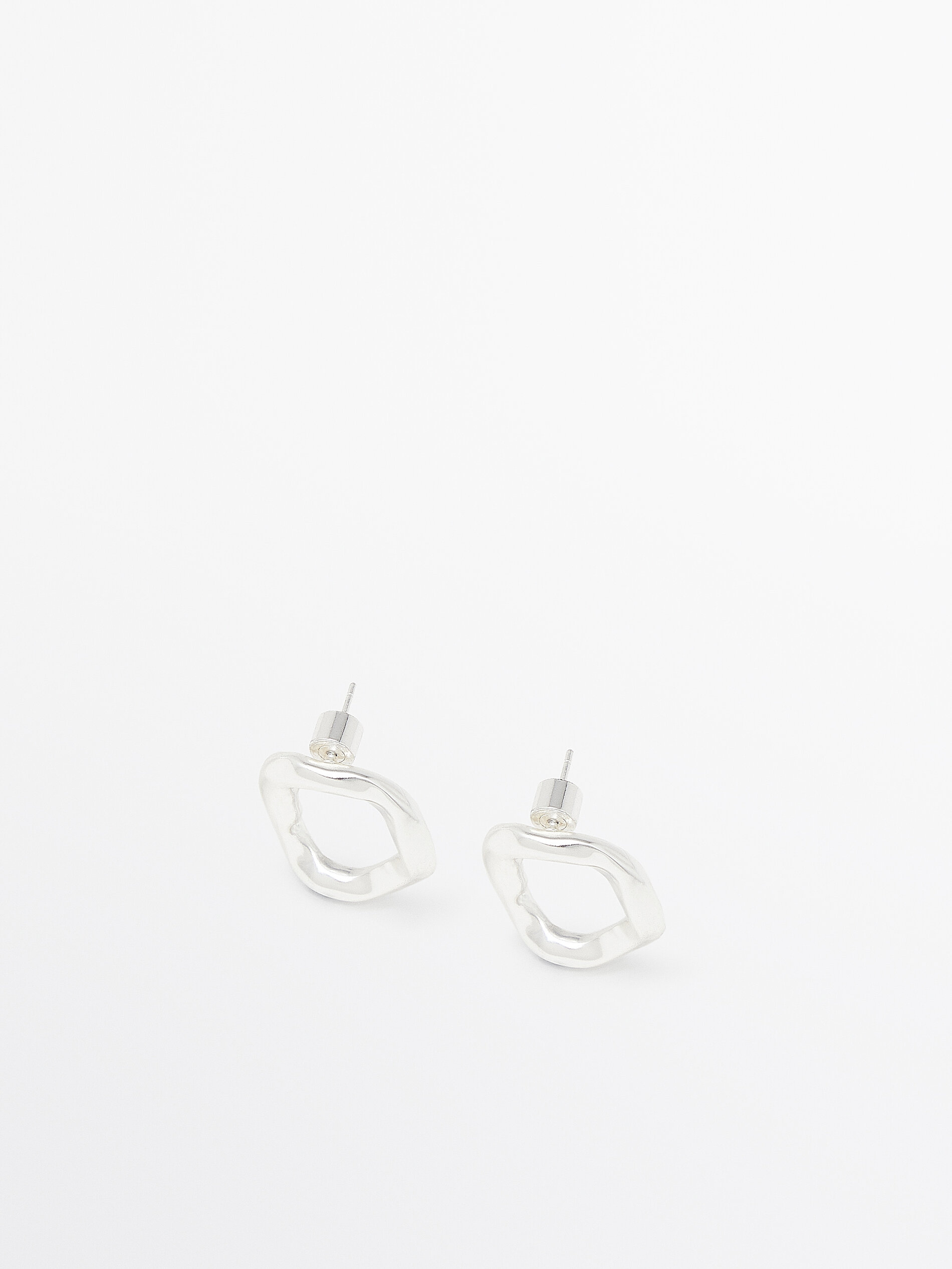 Pendientes detalle textura · Plata · Accesorios | Massimo Dutti