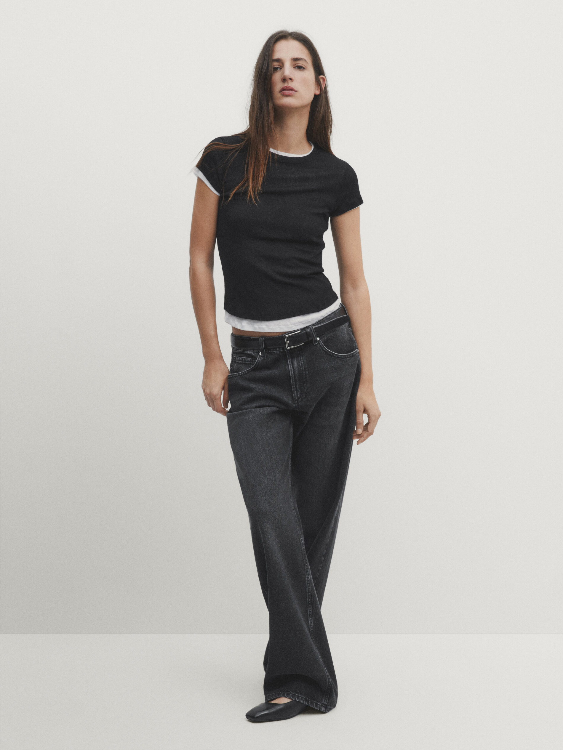 Doppellagiges Kurzarmshirt aus Rippstrick - Massimo Dutti Österreich