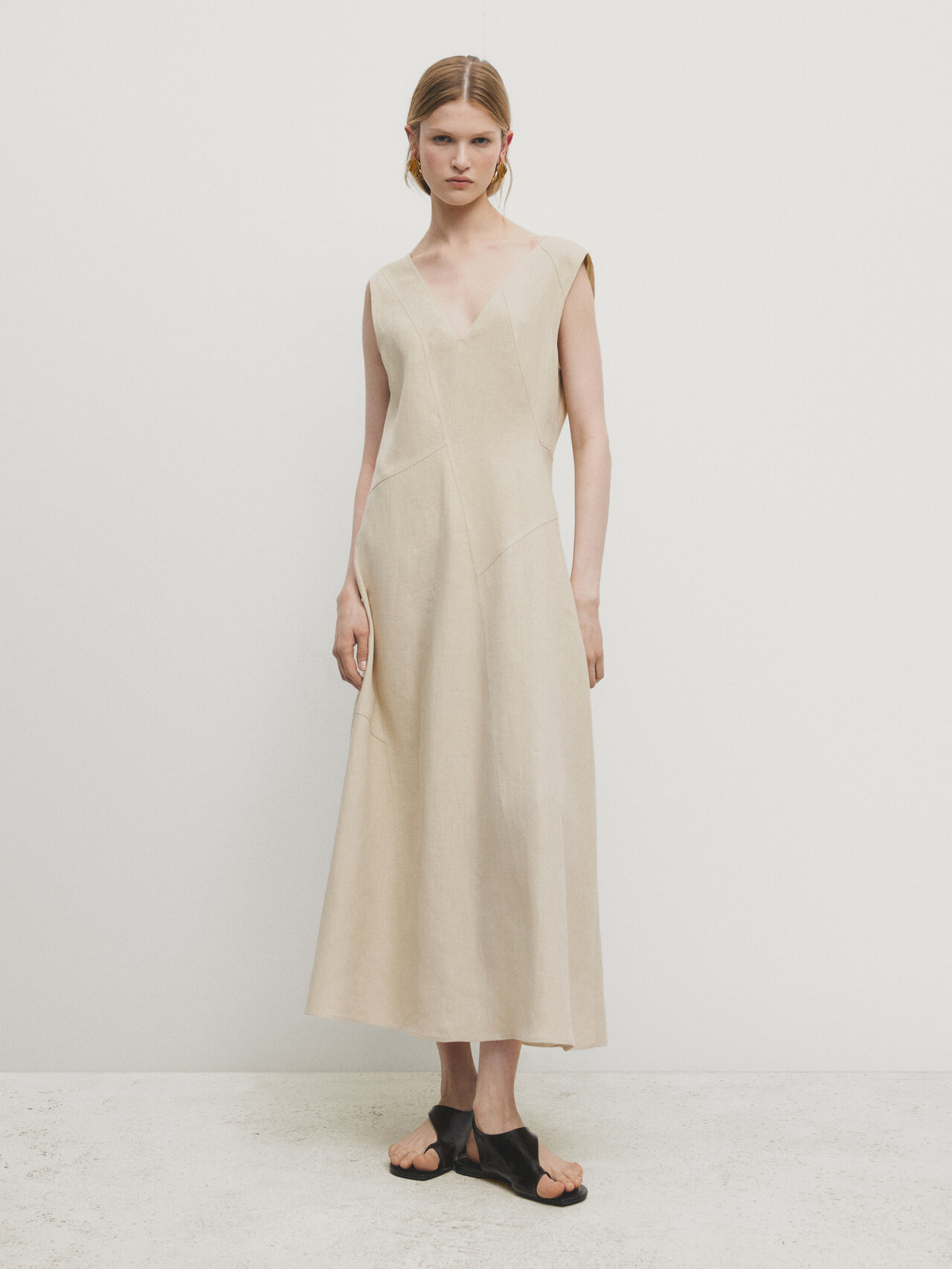 Linen dresses - Massimo Dutti