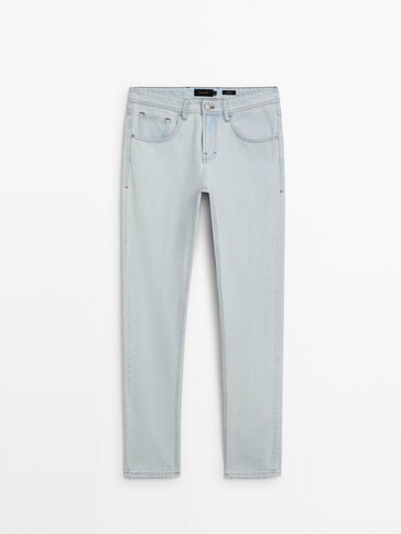 Mugava lõikega tugevalt valgendatud teksad · Indigo · Dressy | Massimo ...