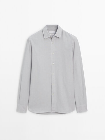 Oксфорд slim fit кошула со ситни риги · 0-811 · Shirts | Massimo Dutti