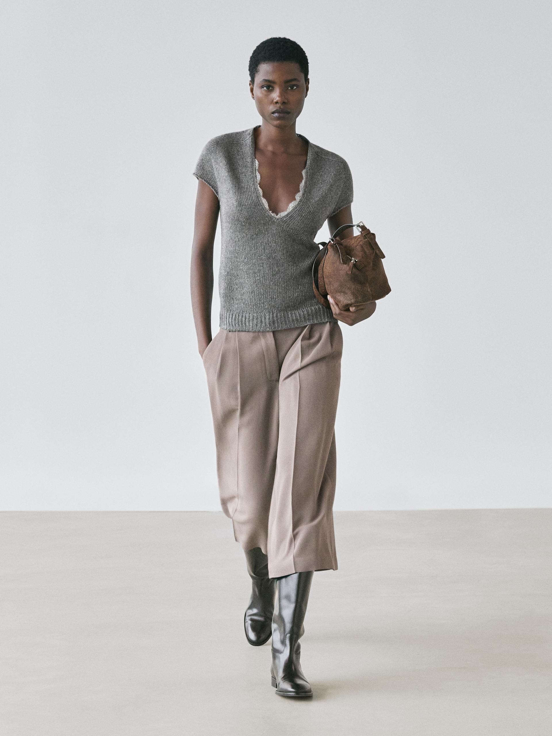 Jersey punto manga corta encaje · Grismedio · Sweaters | Massimo Dutti