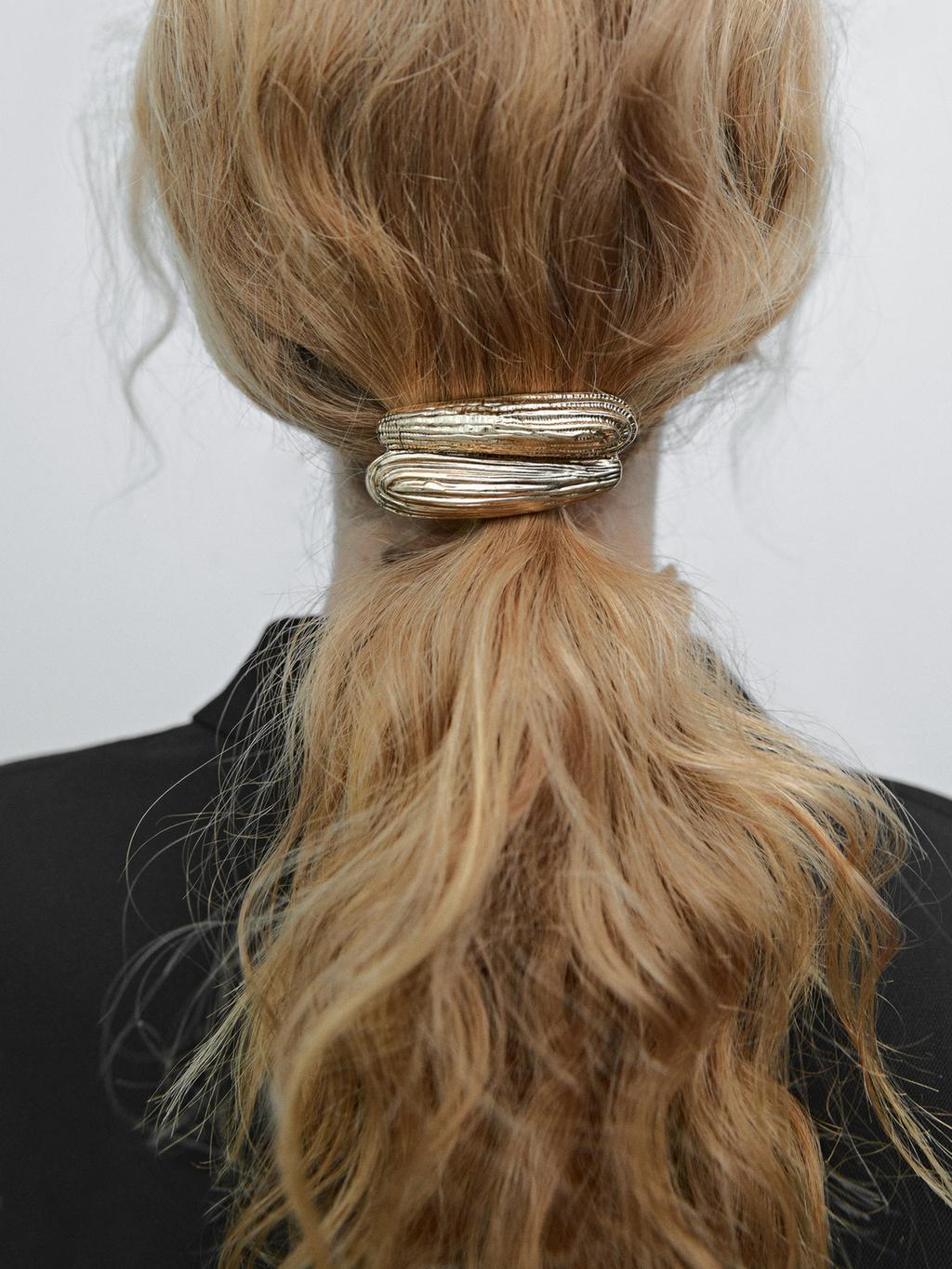 Hair clip with irregular textured piece · Golden · Accessories ...