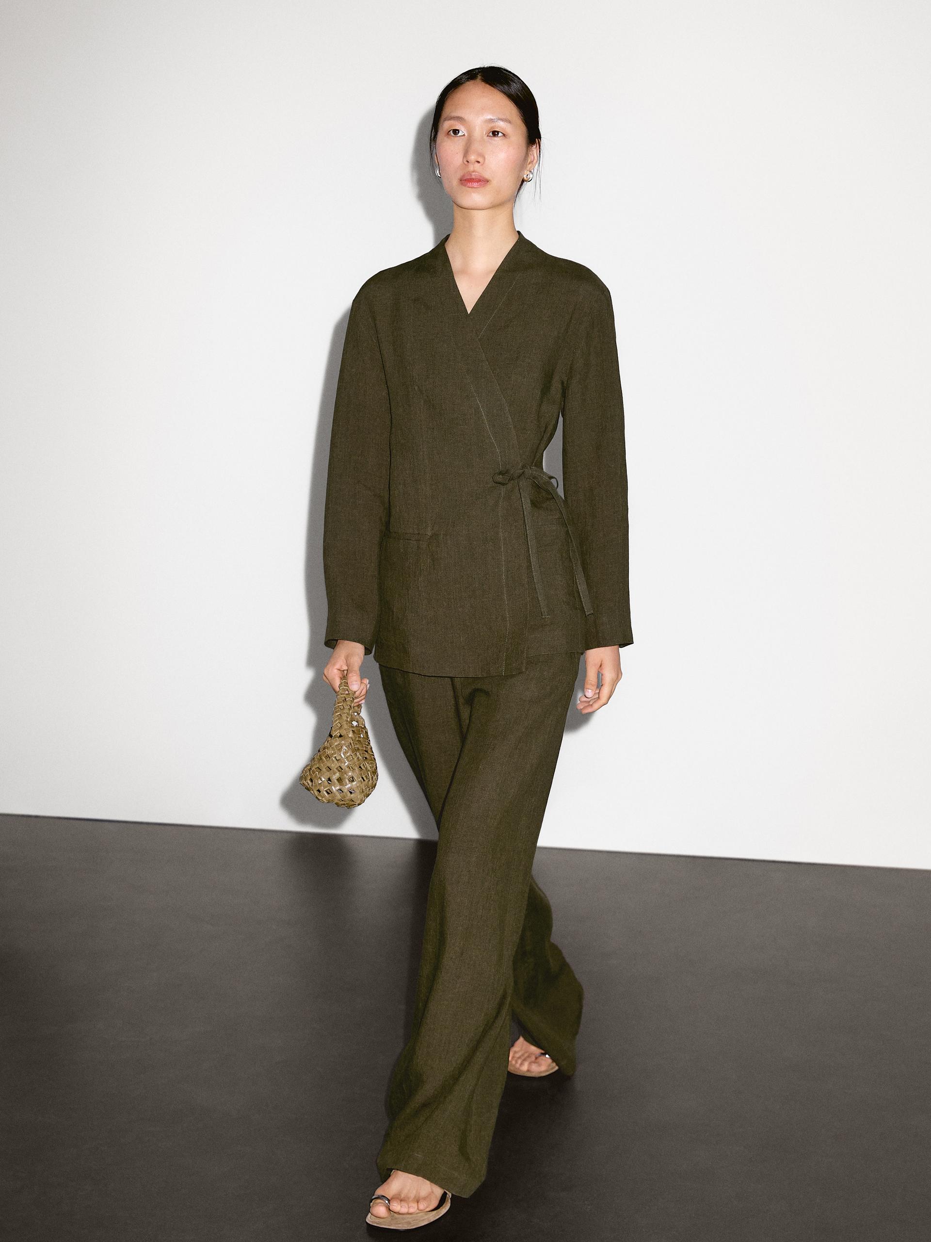 Bukse i lin med rette ben · Grønn · Trousers | Massimo Dutti