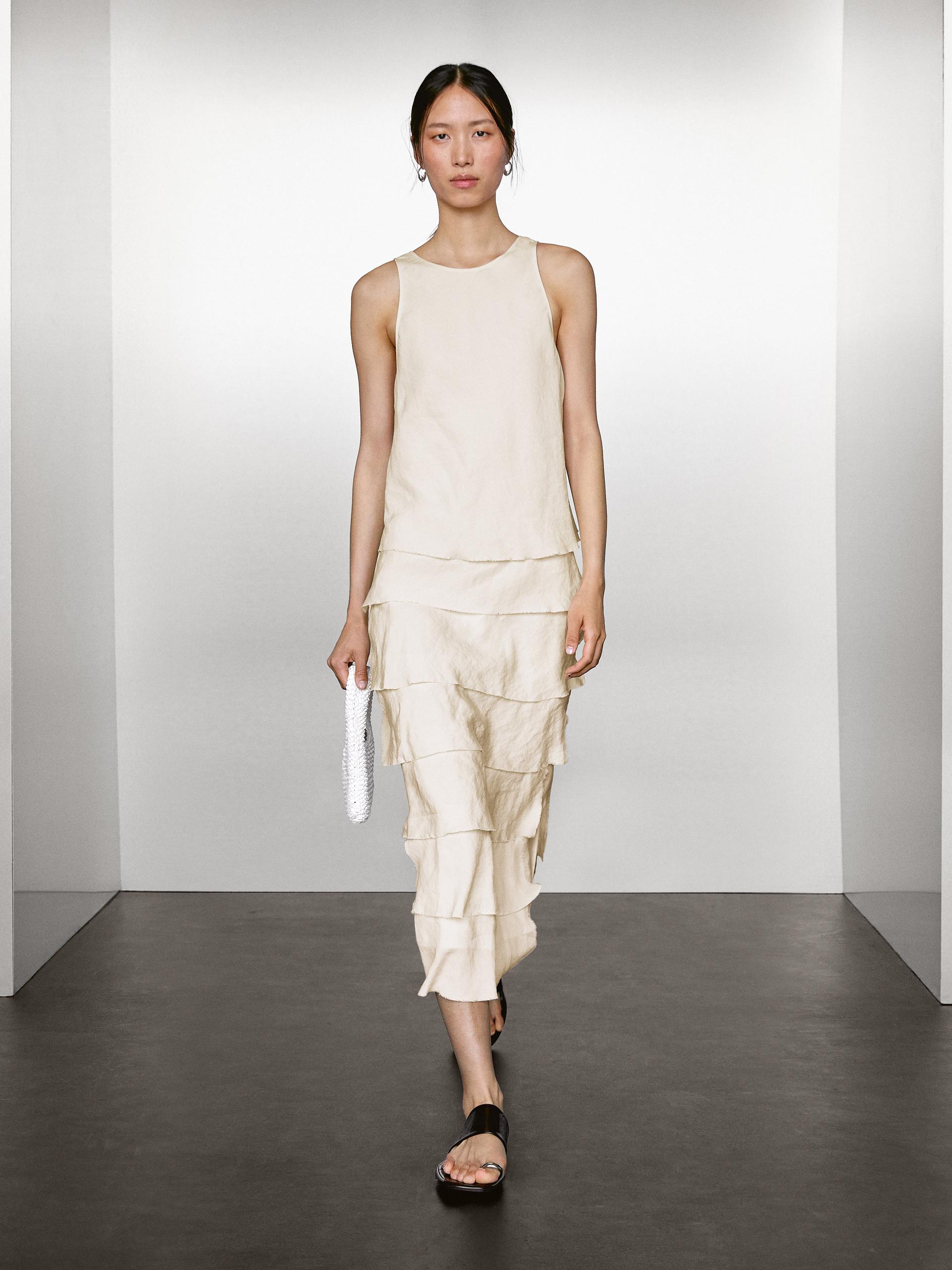 Robe longue fluide à volants · Cru · Habillé / Robes Et Combinaisons ...