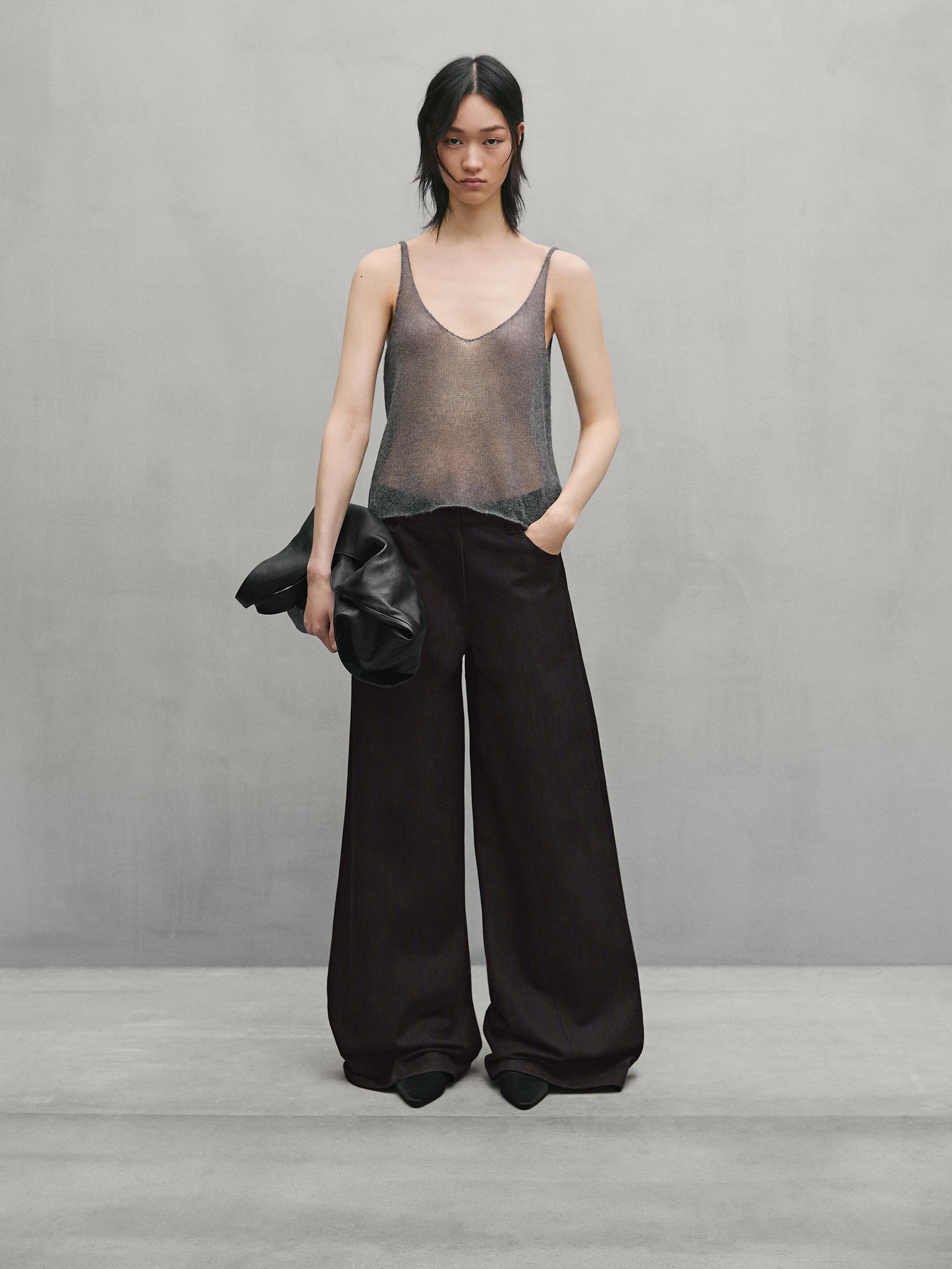 Cutwork top - Studio · Anthracite Grey, Pearl Grey · Dressy | Massimo Dutti