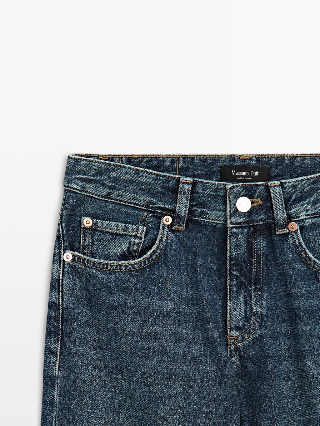 Low-waist straight-leg jeans with turn-up · Medium Blue · Trousers | Massimo Dutti