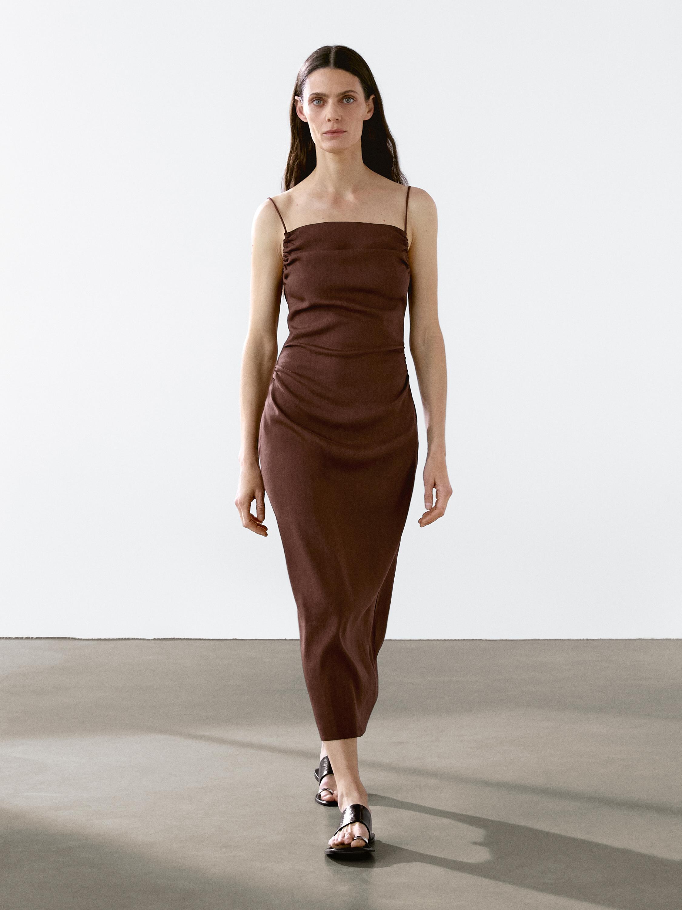 Robe midi froncée en lin mélangé · Marron · Habillé / Robes Et ...