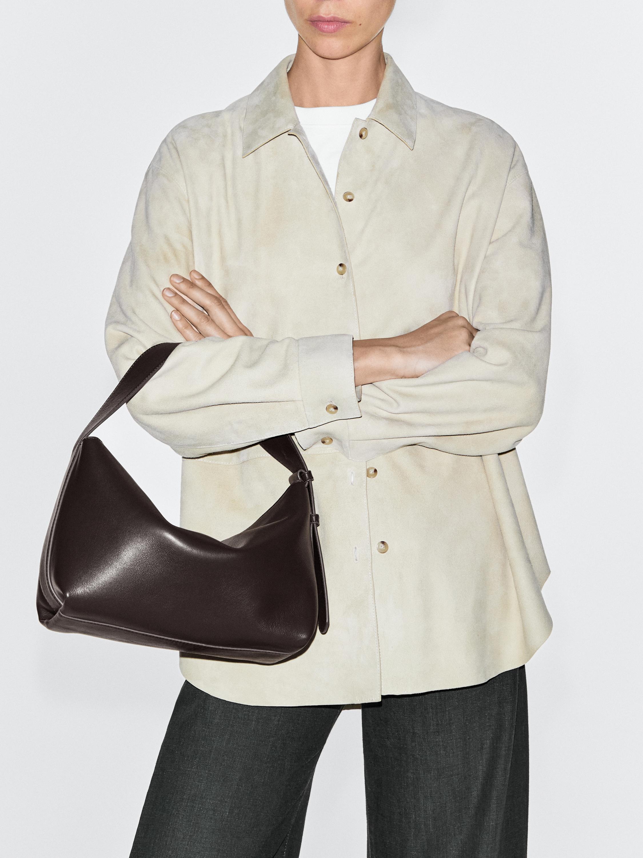 Mala de ombro pequena em pele napa · Castanho, Caqui, Areia · Peça ...