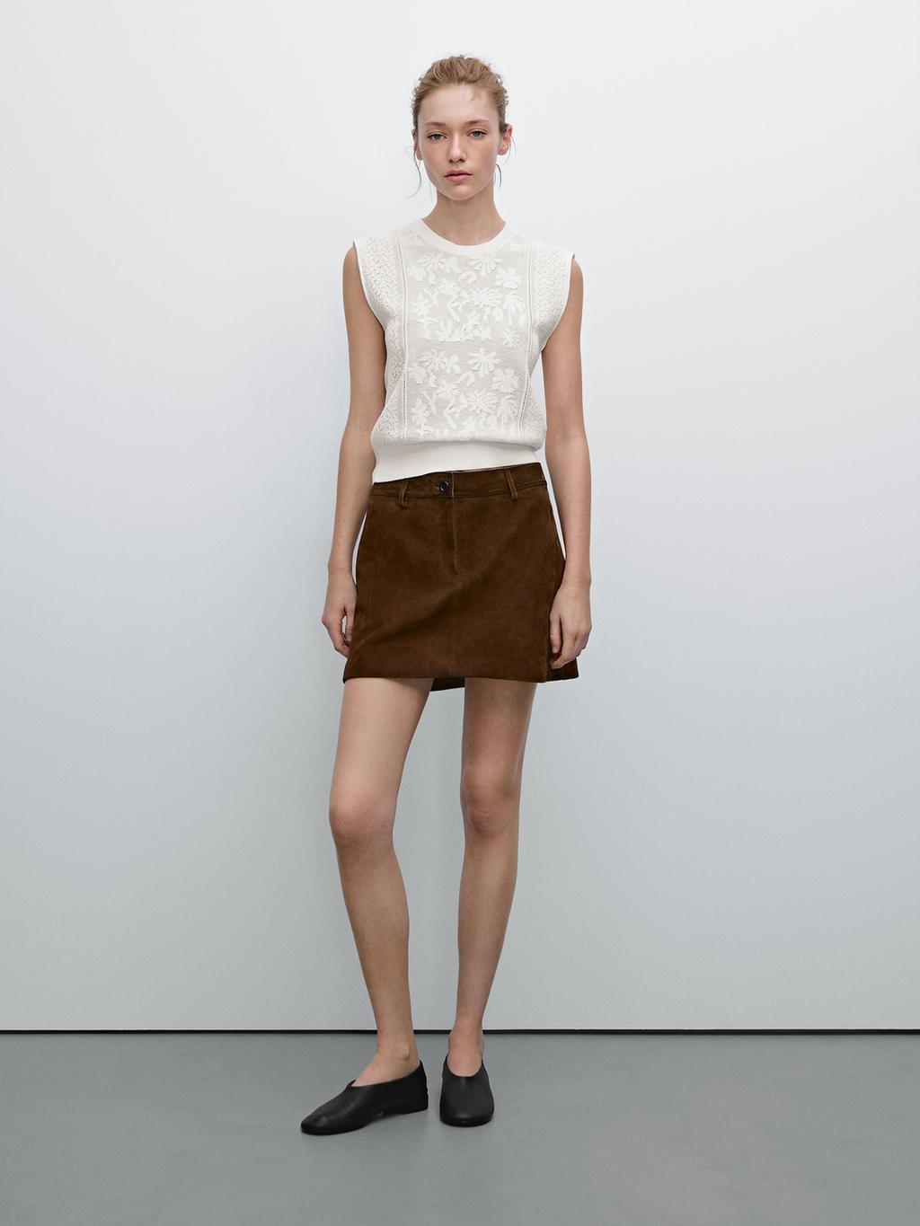 Sleeveless top with lace detail · Cream · Dressy | Massimo Dutti