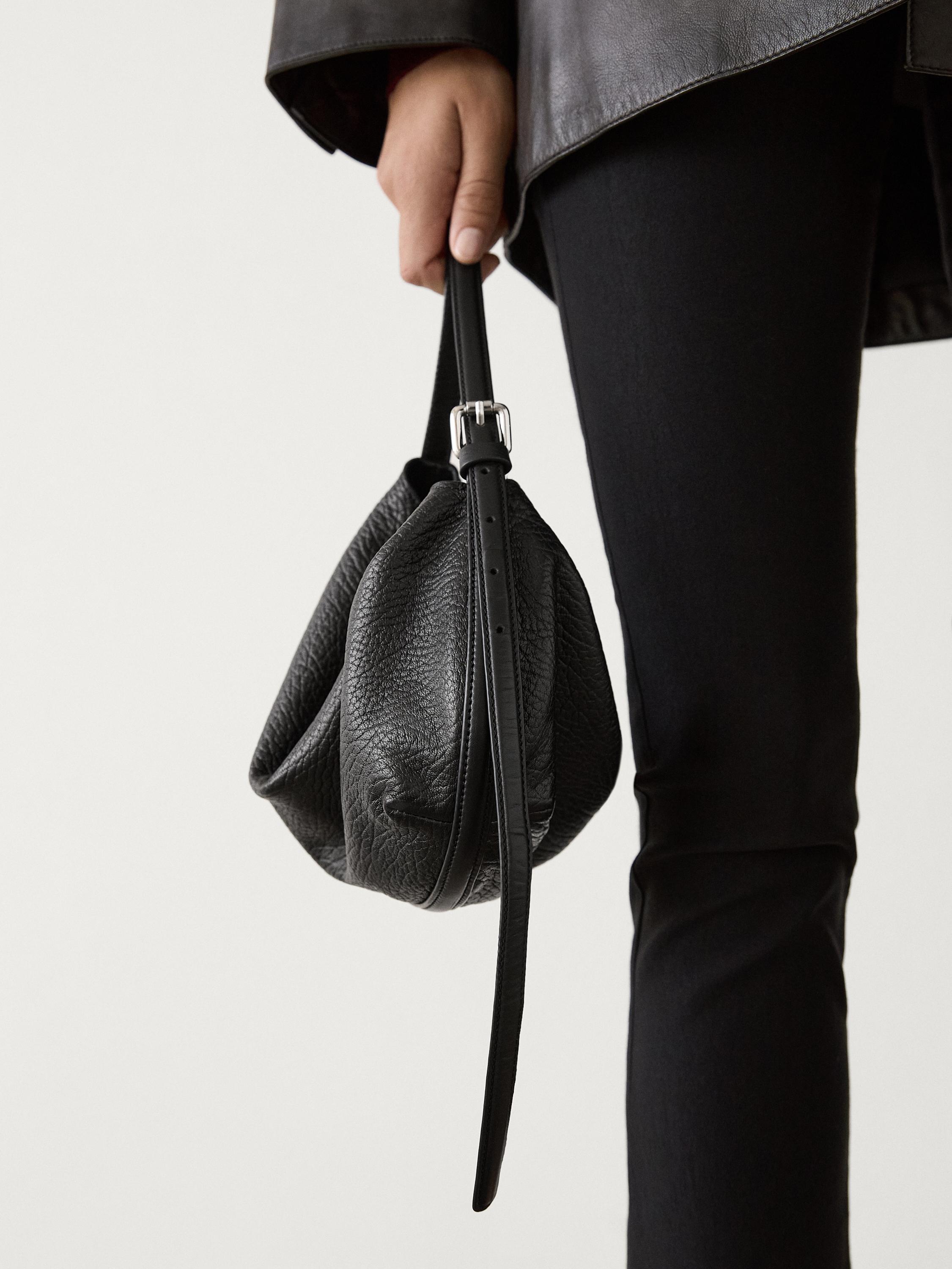 Nappa leather textured half-moon bag · Black · Accessories | Massimo Dutti