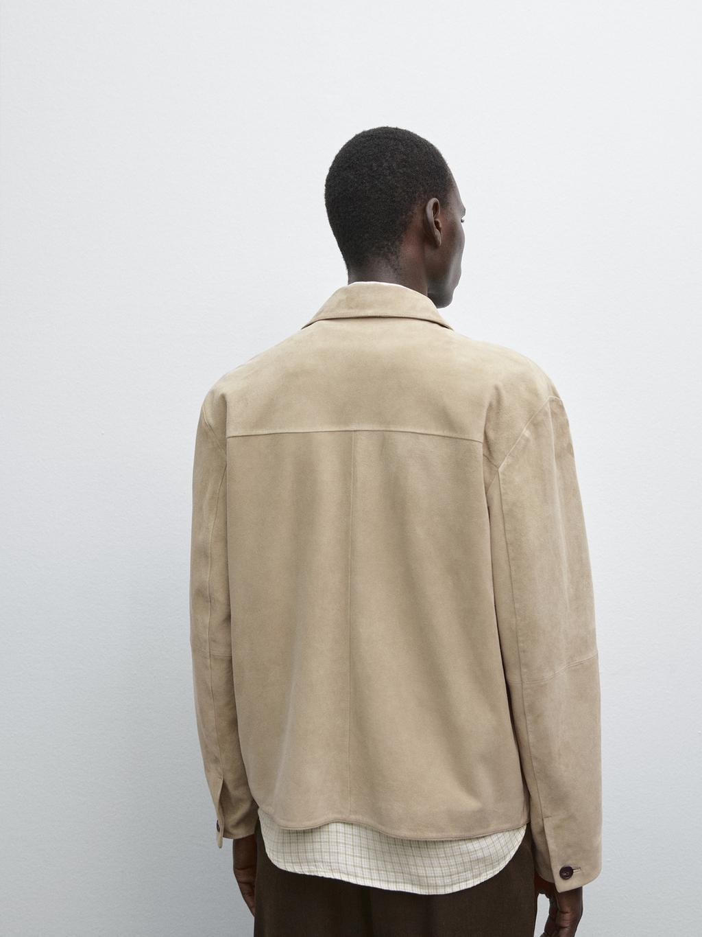 Short suede leather jacket · Pale Khaki · Bomberâ Jacket | Massimo Dutti