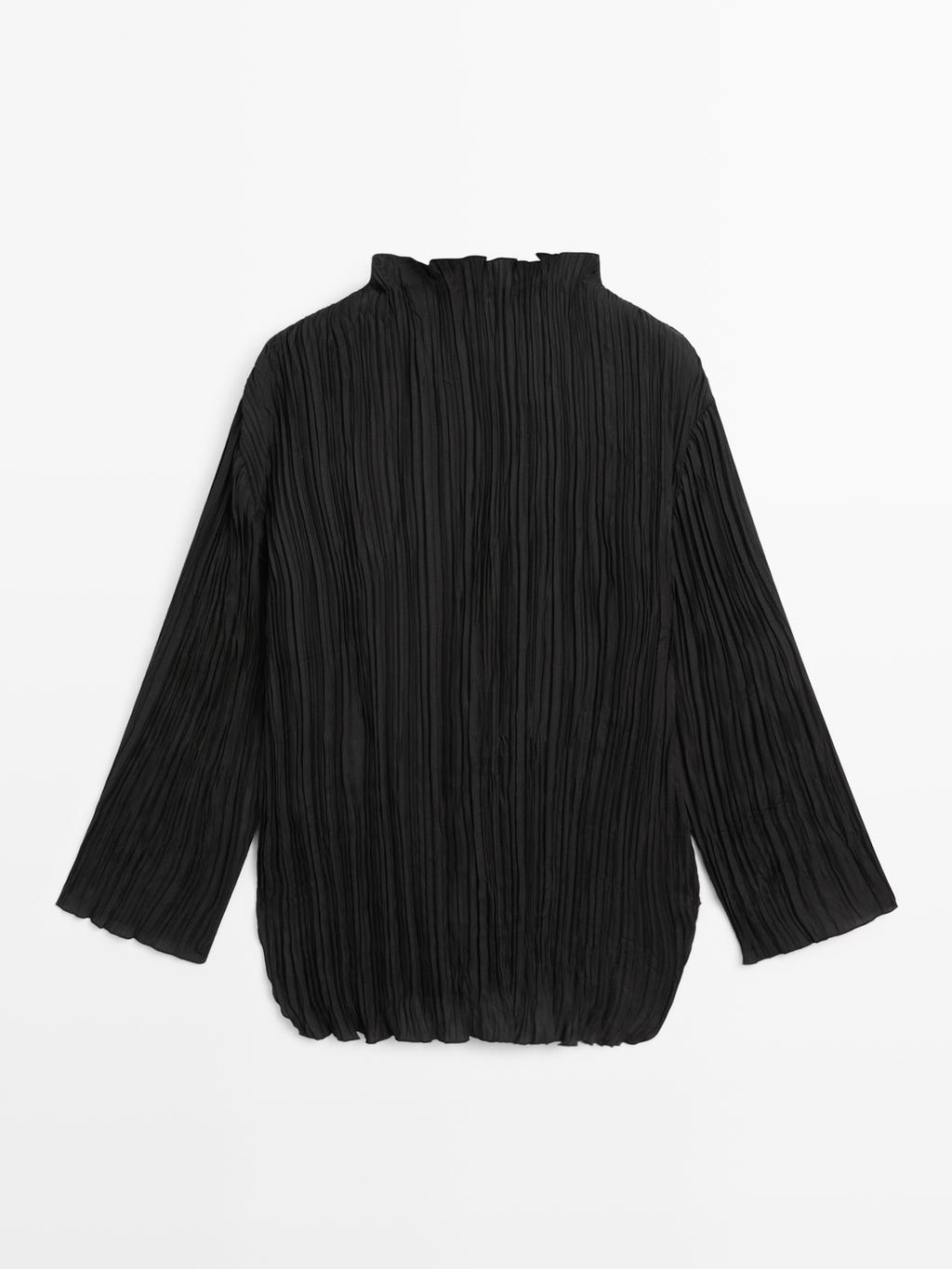 Flowing shirt with pleated detail · Black · Shirts | Massimo Dutti