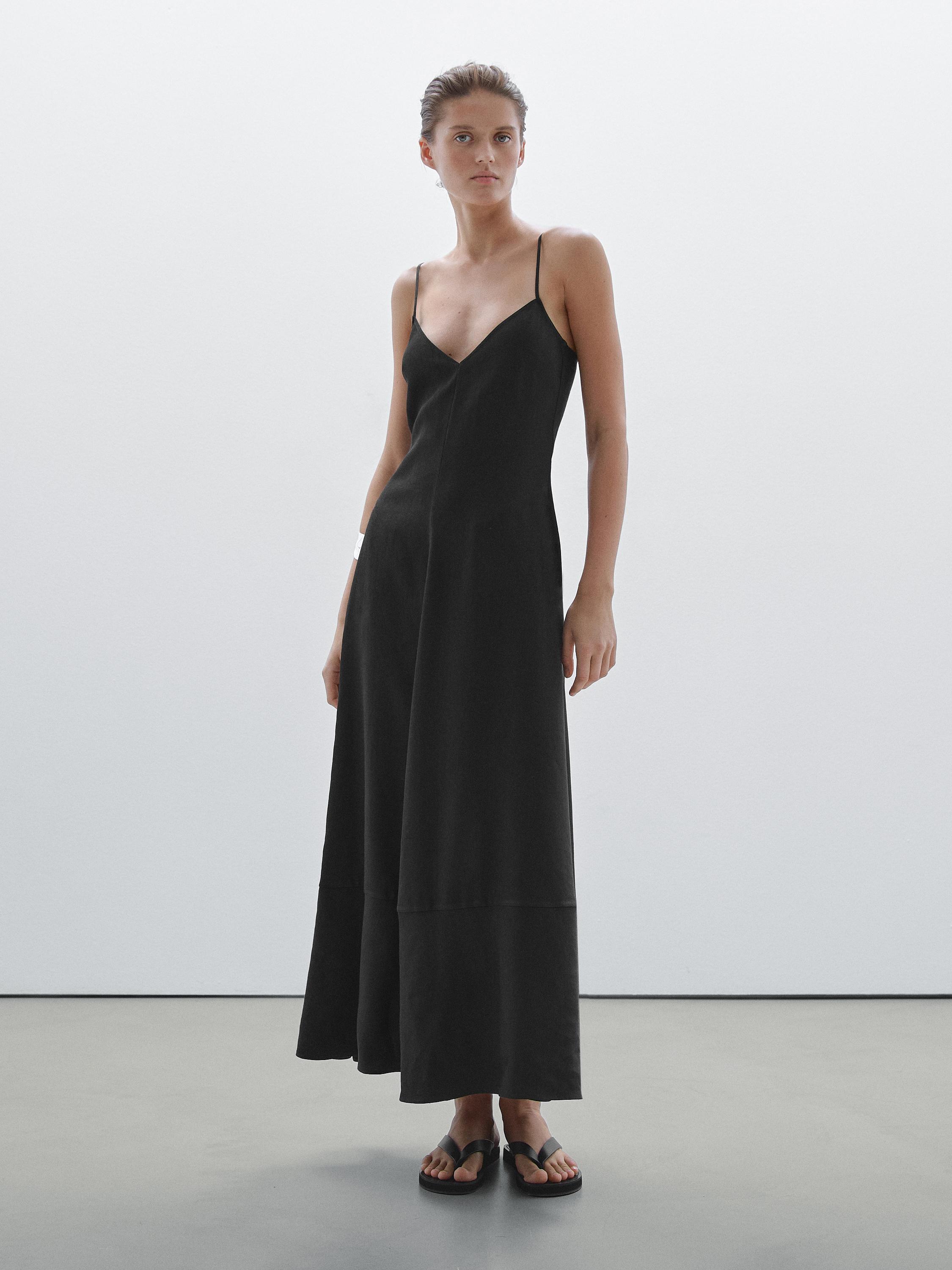Robe longue fluide à col en V · Noir · Habillé / Robes Et Combinaisons | Massimo Dutti