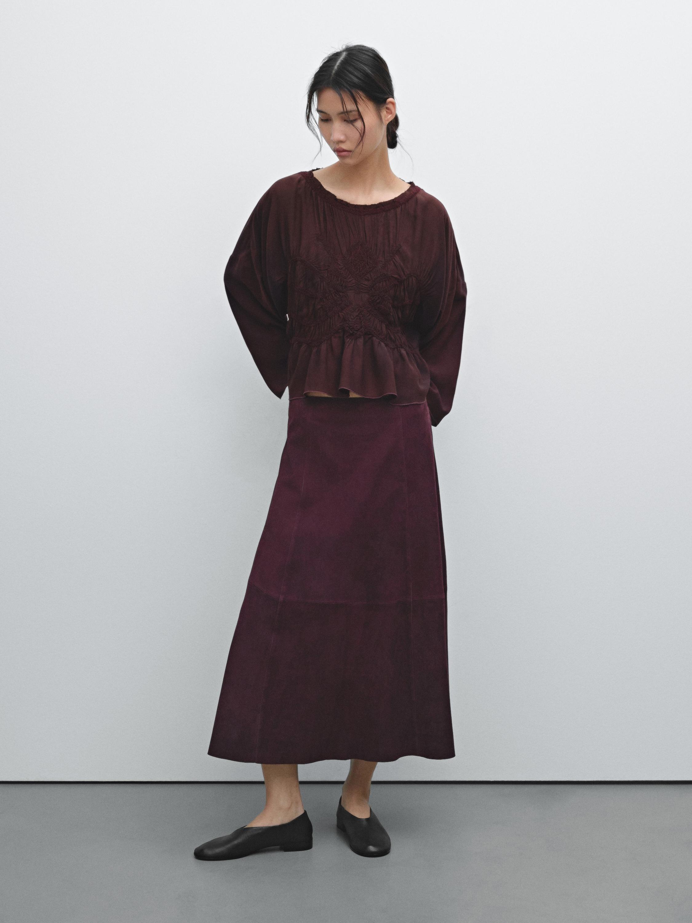 Flowing blouse with gathered detail · Maroon · Shirts | Massimo Dutti