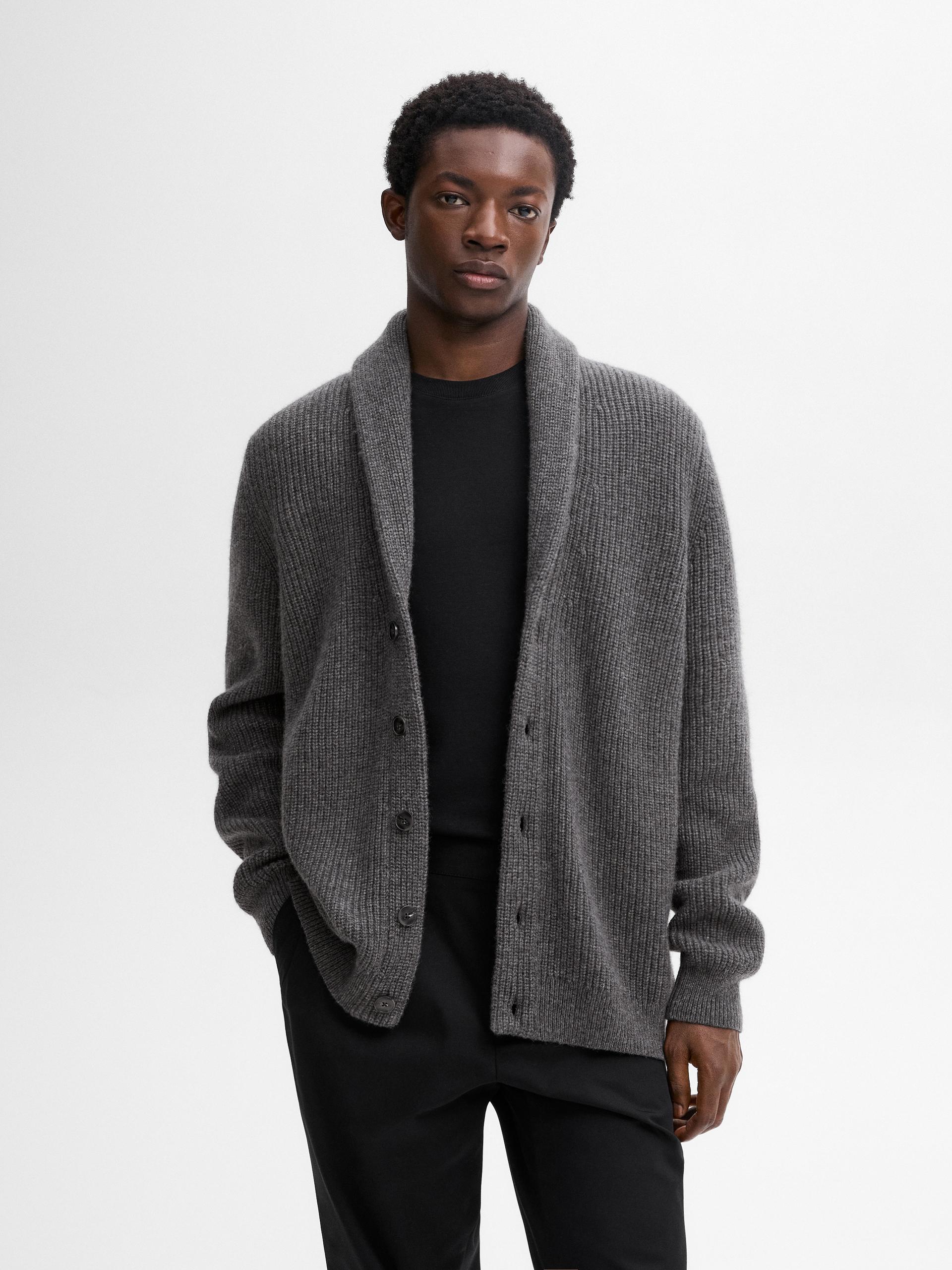 Cárdigans de hombre imprescindibles - Massimo Dutti