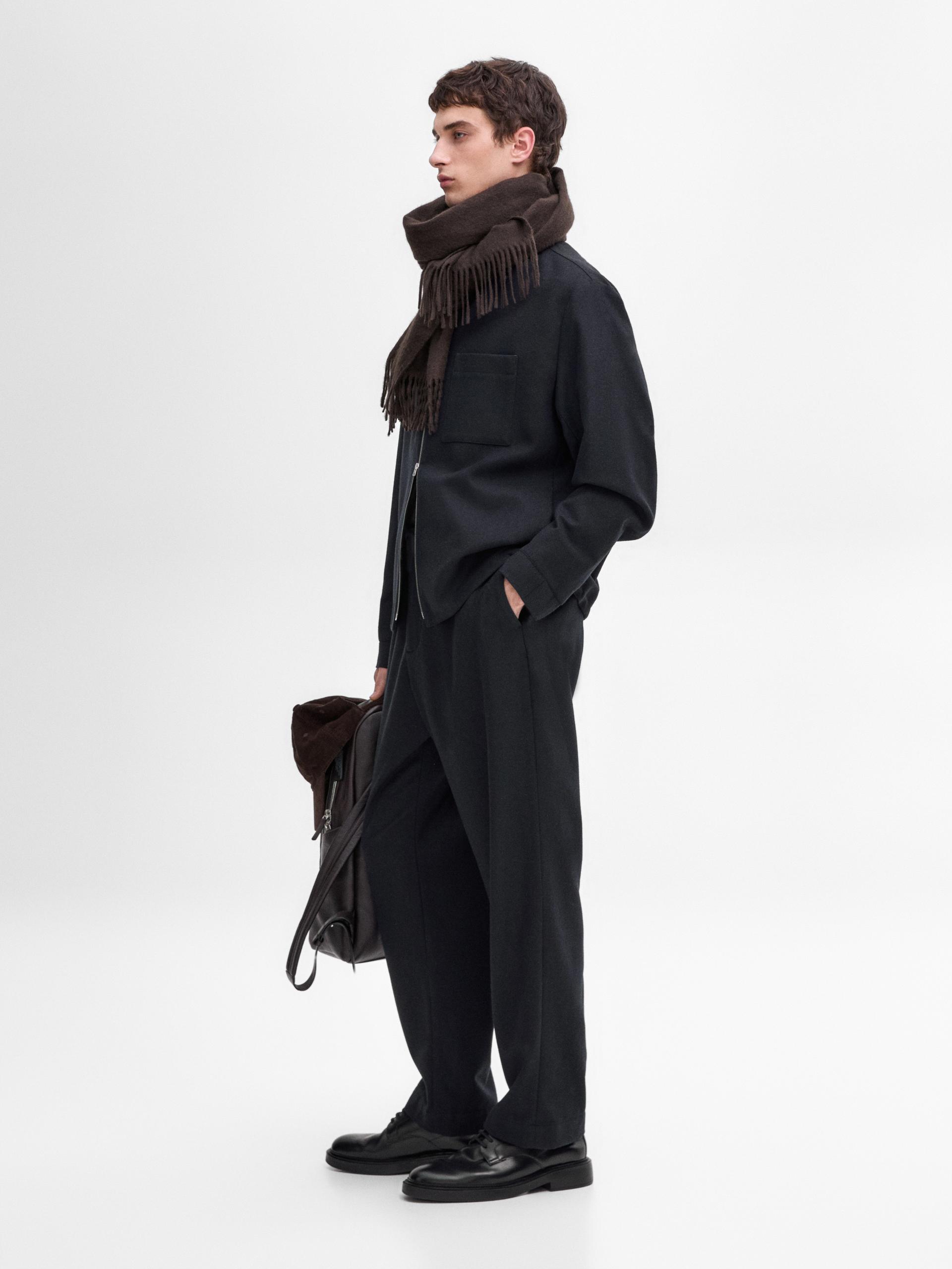 Pantalón jogger fit mezcla lana · Azul Marino · Vestir | Massimo Dutti