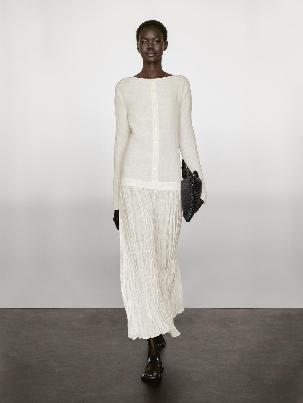 Long contrast pleated dress · White · Dress | Massimo Dutti