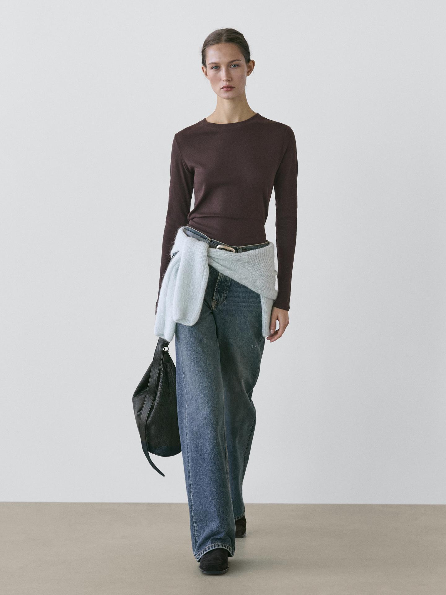 Long-sleeve cotton blend T-shirt · Brown · T-shirt | Massimo Dutti