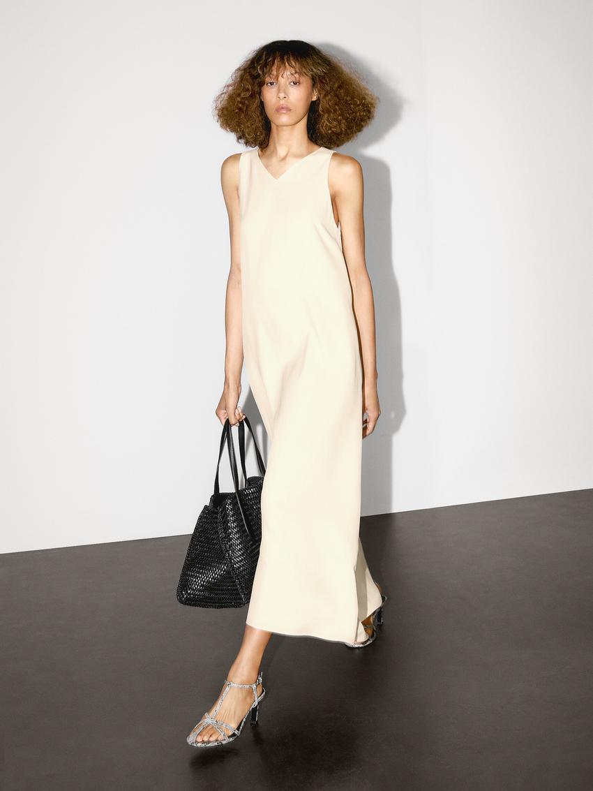 Robe longue fluide à col en V · Jaune Clair · Habillé / Robes Et Combinaisons | Massimo Dutti