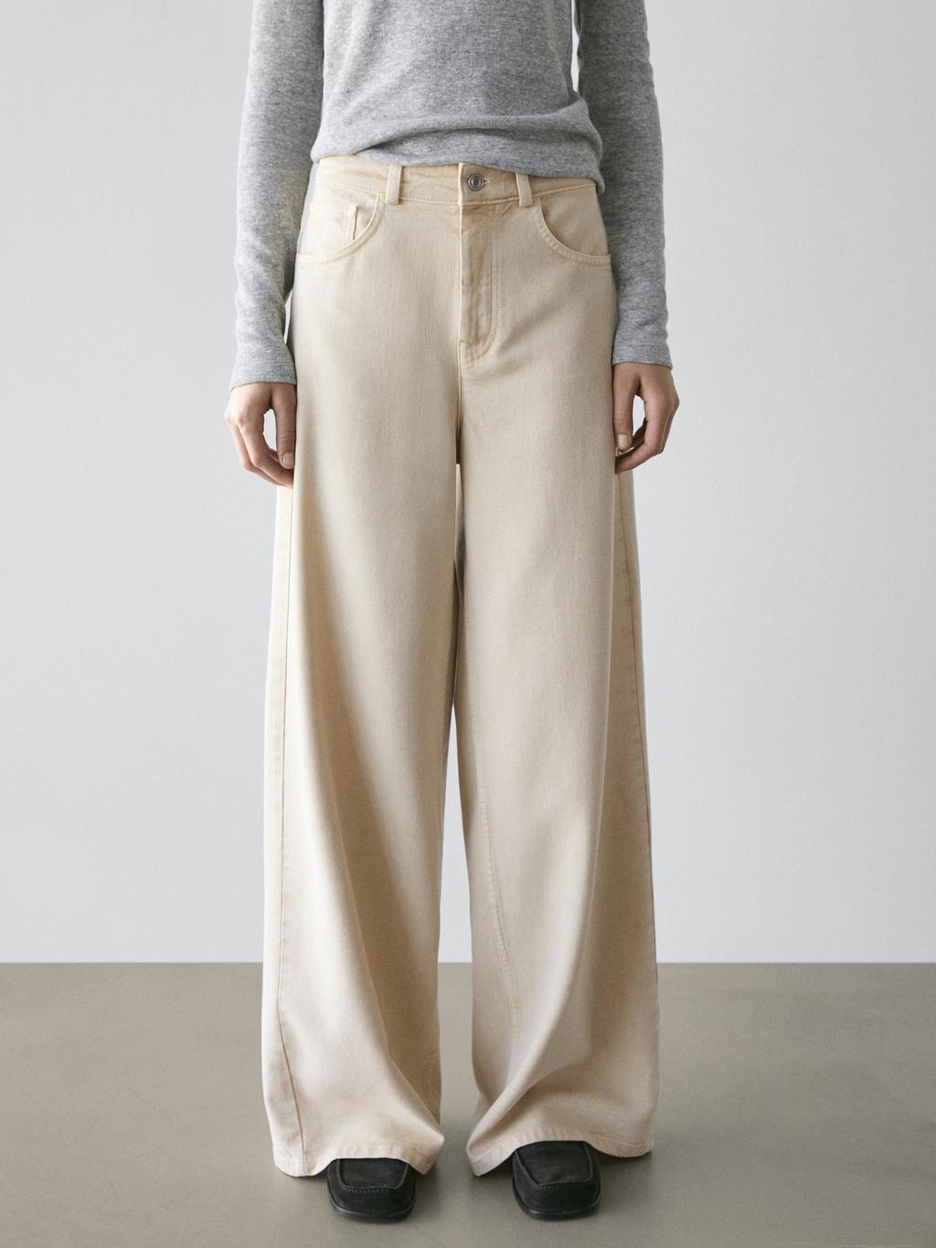Pantaloni wide leg a vita bassa · Vaniglia · Pantaloni | Massimo Dutti