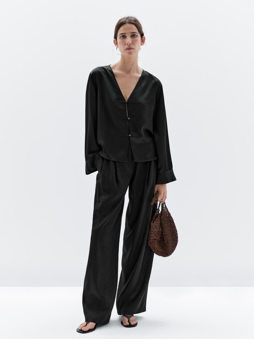 Satin blouse with button detail · Black · Shirts | Massimo Dutti